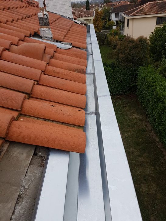 Cheneau en zinc à L’Union 31240 – LTZ réalisations – Couverture ...