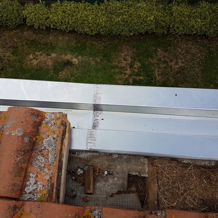 Remplacement d’un chéneau en zinc à Villeneuve Tolosan 31270 – LTZ ...